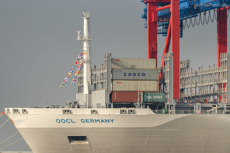 Größtes Containerschiff der Welt am JWP | Artikel | GENIUSSTRAND.DE