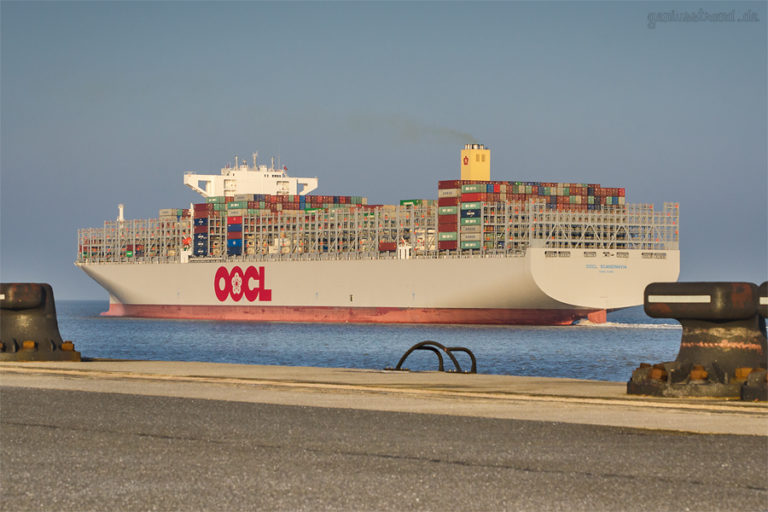 Containerschiff OOCL Scandinavia | Artikel | GENIUSSTRAND.DE